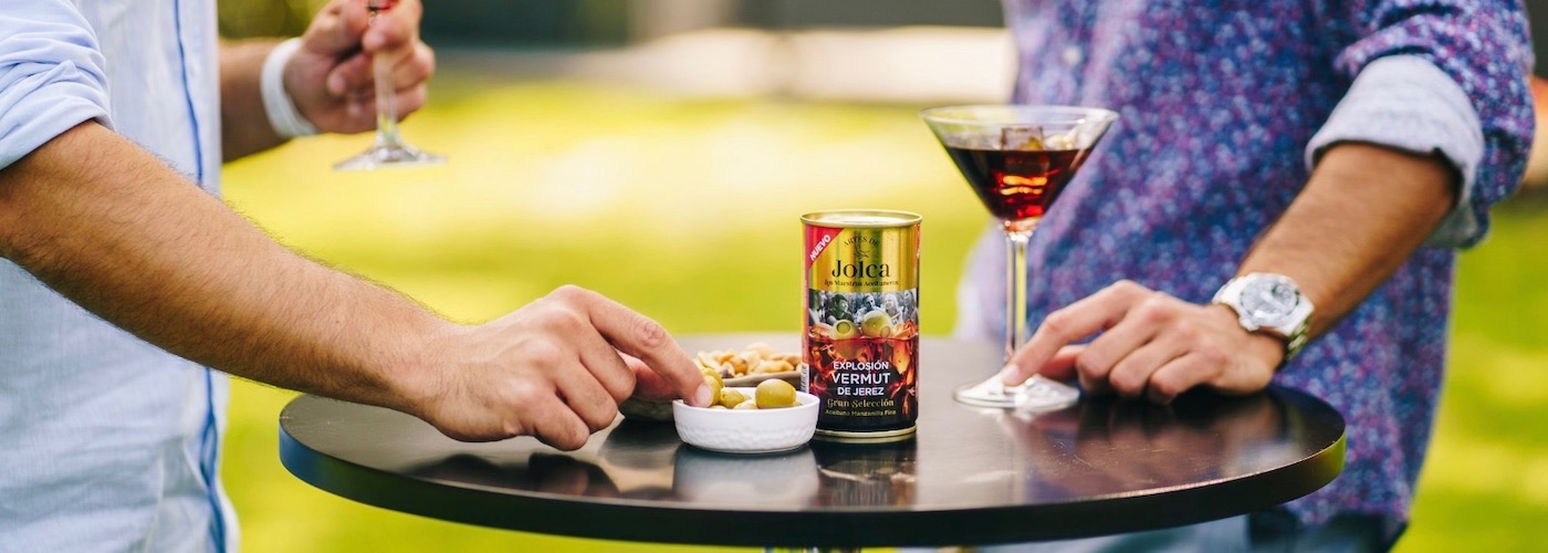 Jolca Launches a New Innovative Product: Vermouth Filled Olives