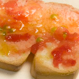 Bread with tomato | Foods & Wines from Spain